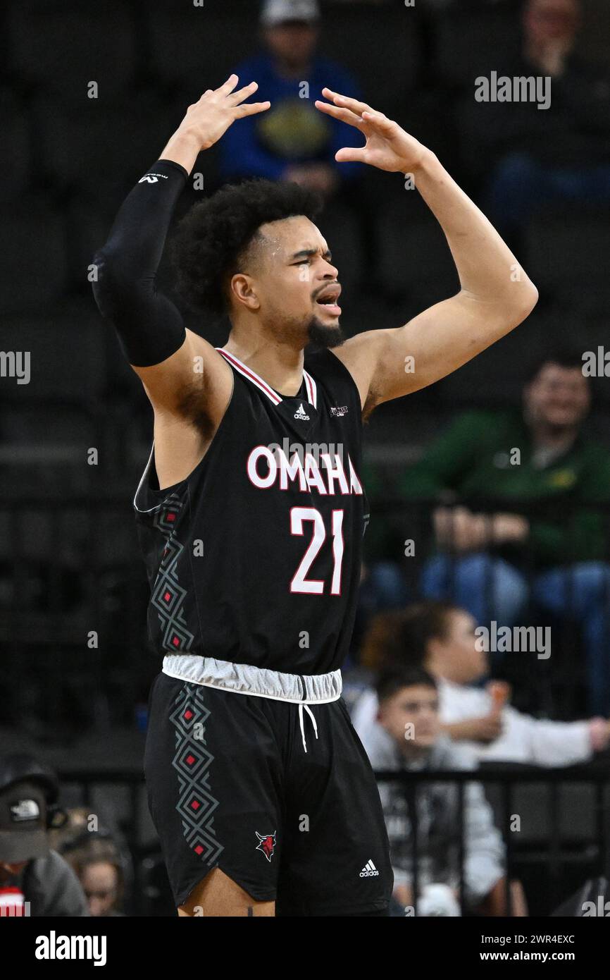 Nebraska-Omaha Mavericks forward Nick Davis (21) reacts to being called ...