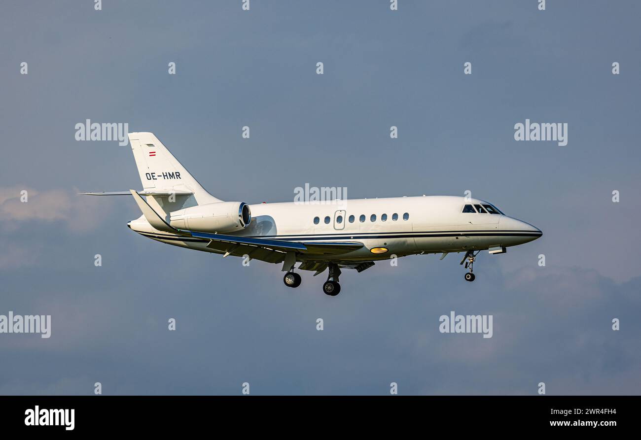 Mhs font hi-res stock photography and images - Alamy