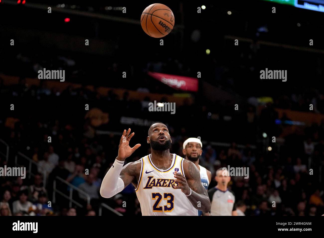 Los Angeles Lakers forward LeBron James (23) grabs a rebound during the ...