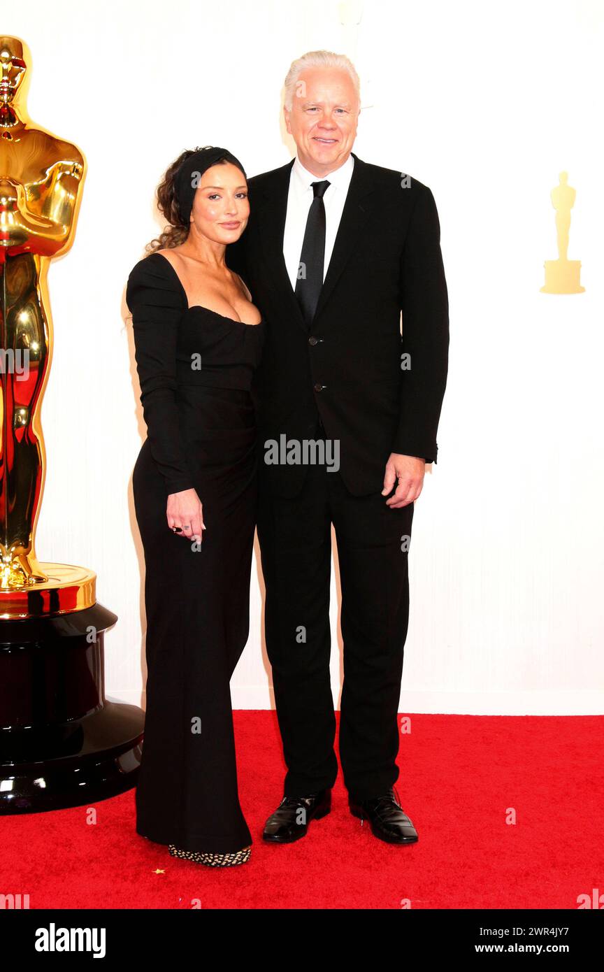 Tim Robbins mit Partnerin Gratiela Brancusi bei der Oscar Verleihung ...