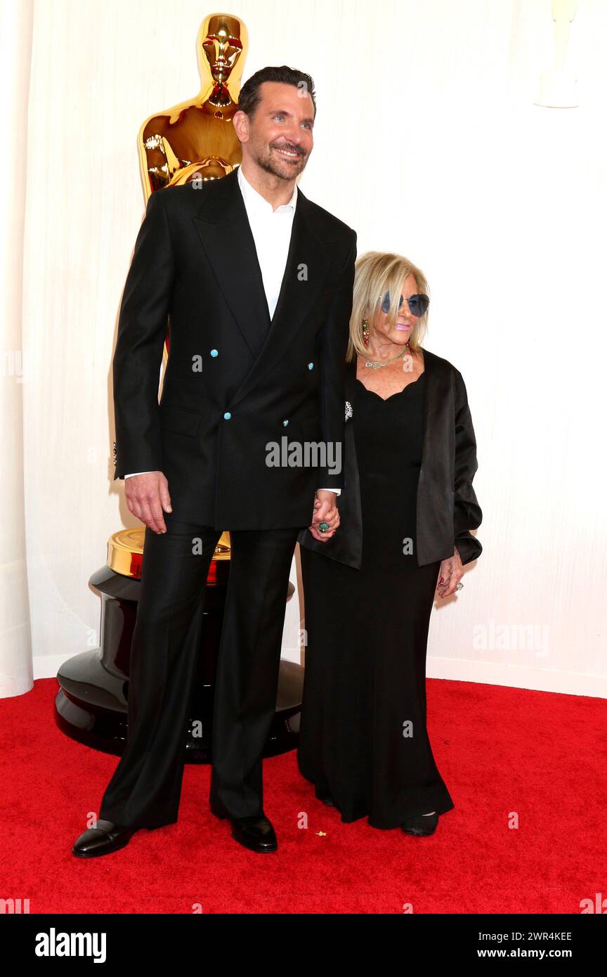 Bradley cooper academy awards 2024 hi-res stock photography and images ...