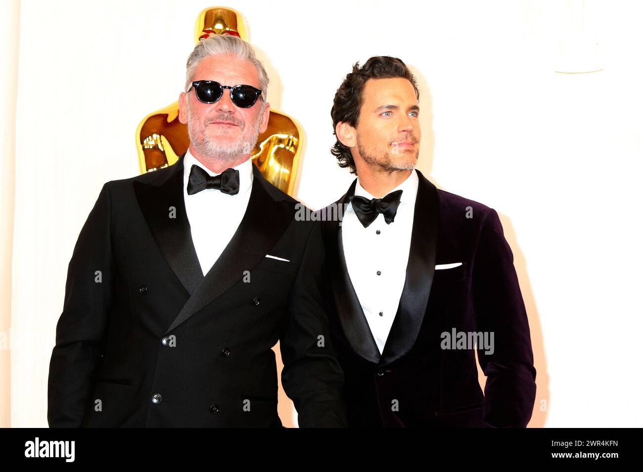 Matt Bomer mit Ehemann Simon Halls bei der Oscar Verleihung 2024 / 96th Annual Academy Awards im ...