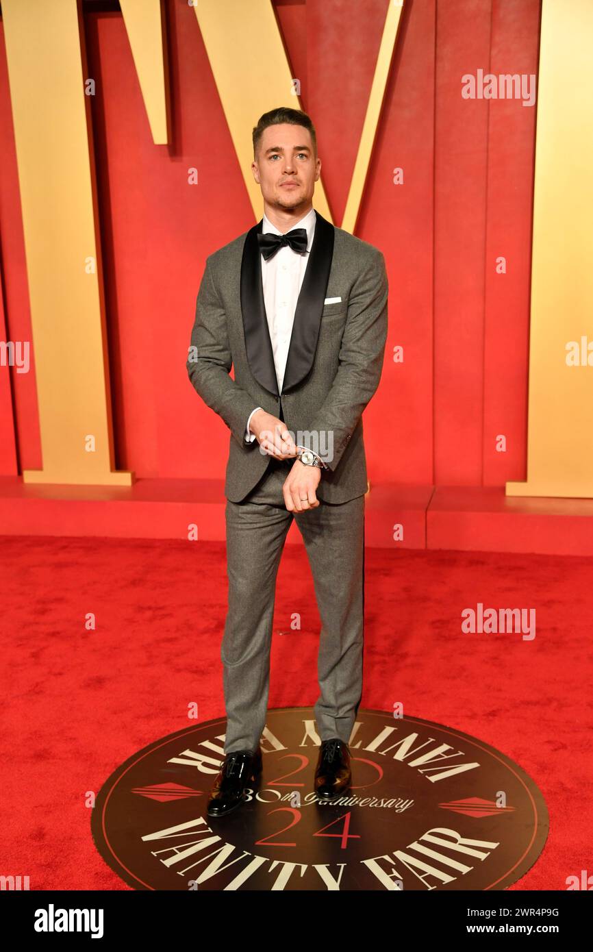 Alexander Dreymon arrives at the Vanity Fair Oscar Party on Sunday ...