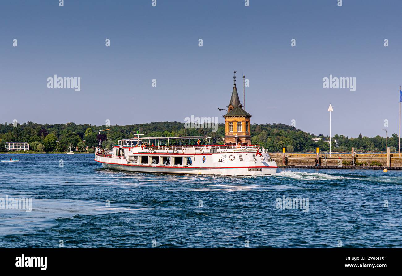 Das Schweizer Motorschiff Schaffhausen der Schifffahrtsgesellschaft ...