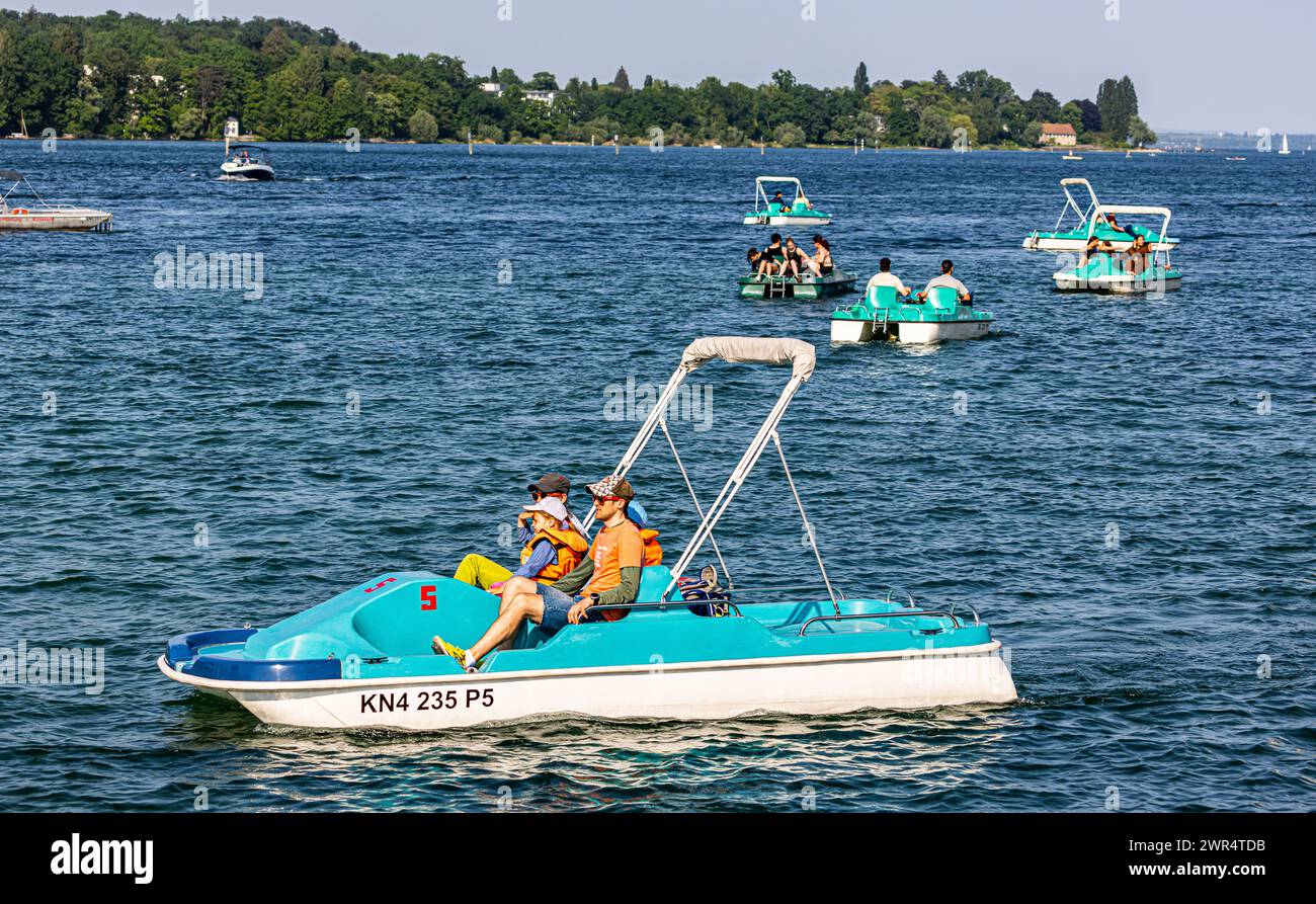Tretboot hi-res stock photography and images - Alamy