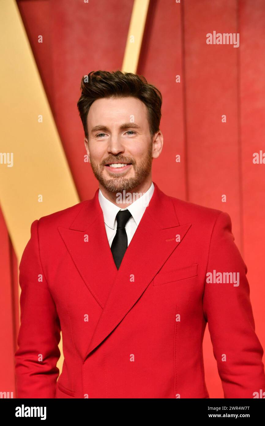 Chris Evans arrives at the Vanity Fair Oscar Party on Sunday, March 10 ...