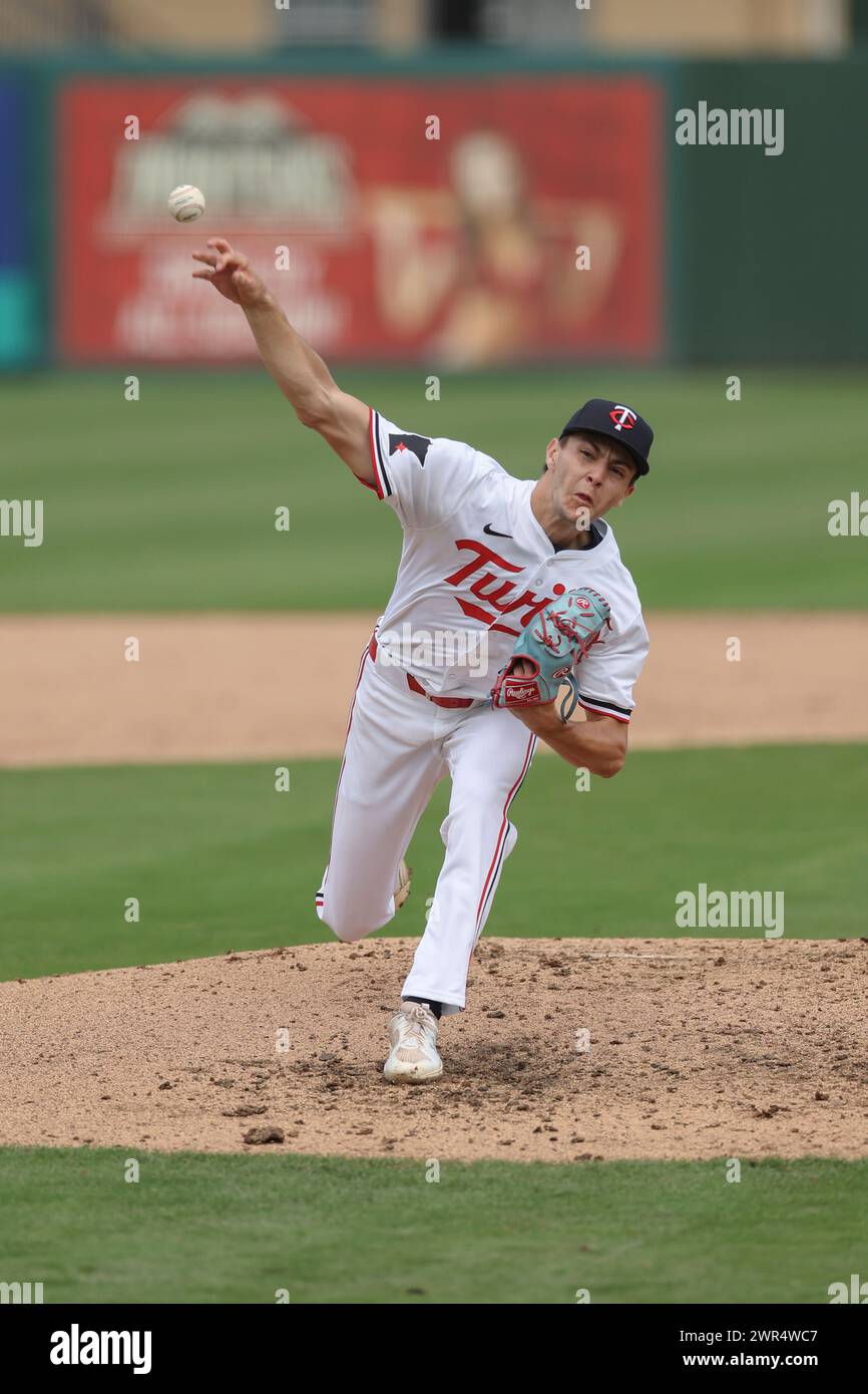 Fort Myers, FL: Minnesota Twins pitcher David Festa (9) delivers a ...