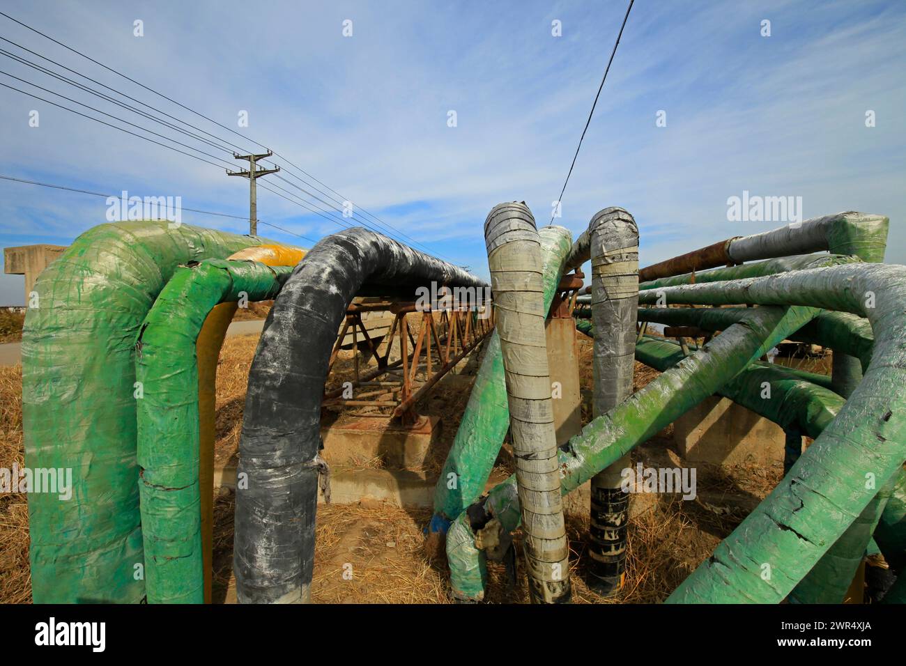 Pipeline of oil fields Stock Photo - Alamy