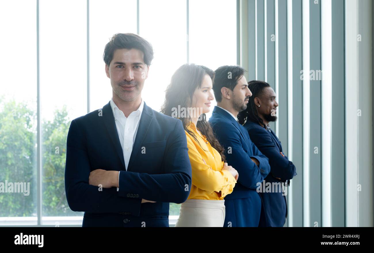 Men in suits and ties hi-res stock photography and images - Alamy
