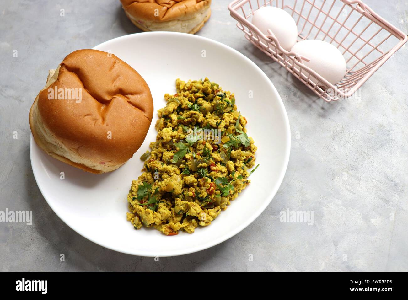Masala anda bhurji hi-res stock photography and images - Alamy