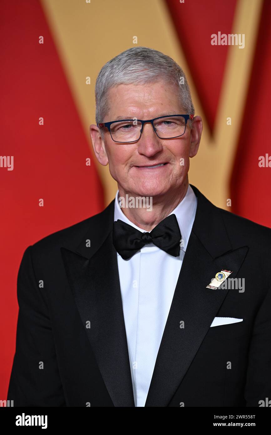 Timothy Cook, chief executive officer of Apple Inc, attending the ...