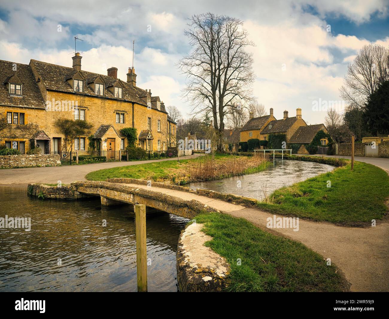 River meanders through old hi-res stock photography and images - Alamy