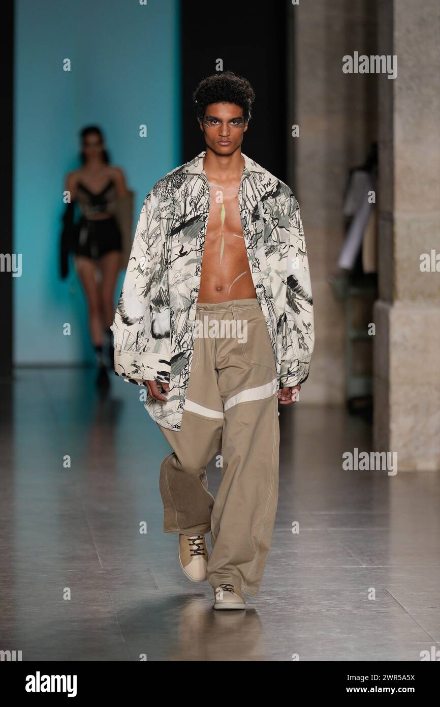 Duartehajime fashion show hi-res stock photography and images - Alamy