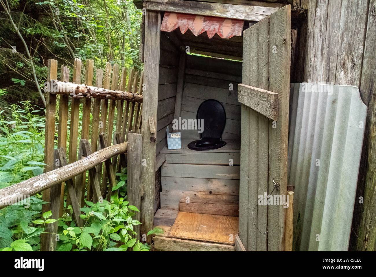 An old style toilet Stock Photo - Alamy