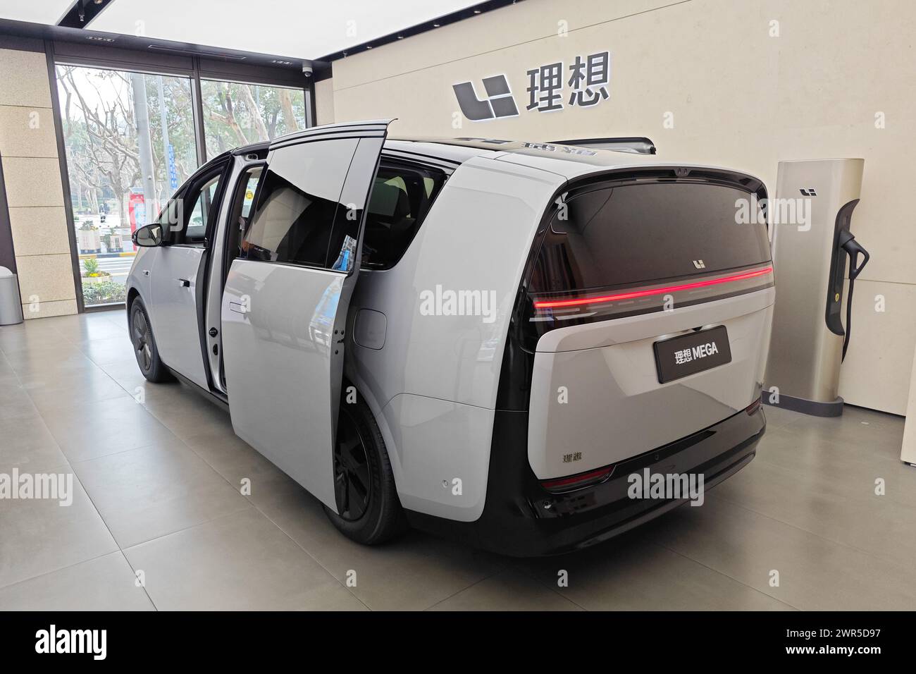 SHANGHAI, CHINA - MARCH 11, 2024 - Customers experience Li Auto's new MPV model MEGA at a Li ...