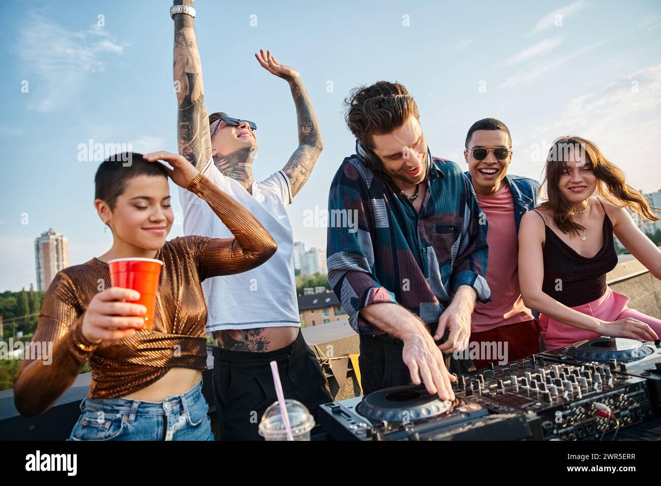 Drunk party partying group hi-res stock photography and images - Alamy