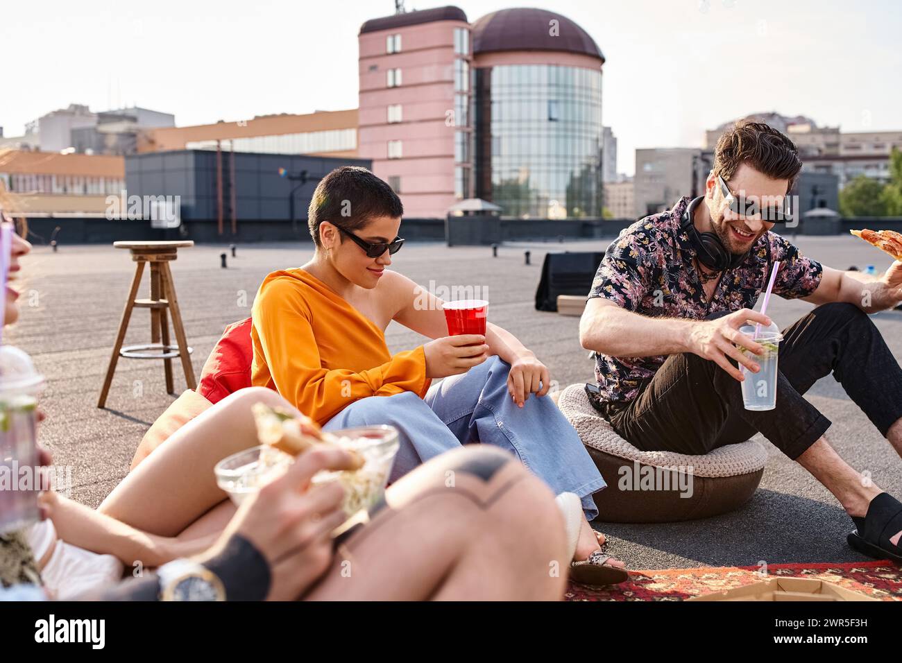 Rooftop eating hi-res stock photography and images - Alamy
