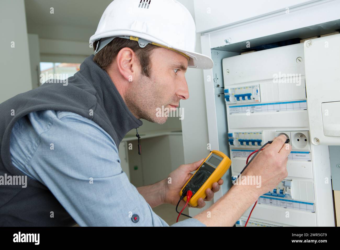 Using multimeter in electronic hi-res stock photography and images - Alamy