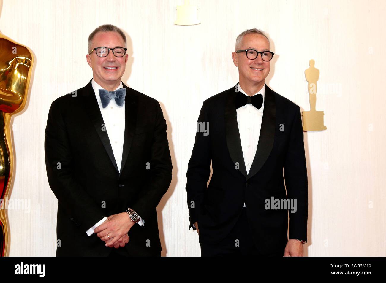 Bill Kramer mit Ehemann Peter Cipkowski bei der Oscar Verleihung 2024 ...