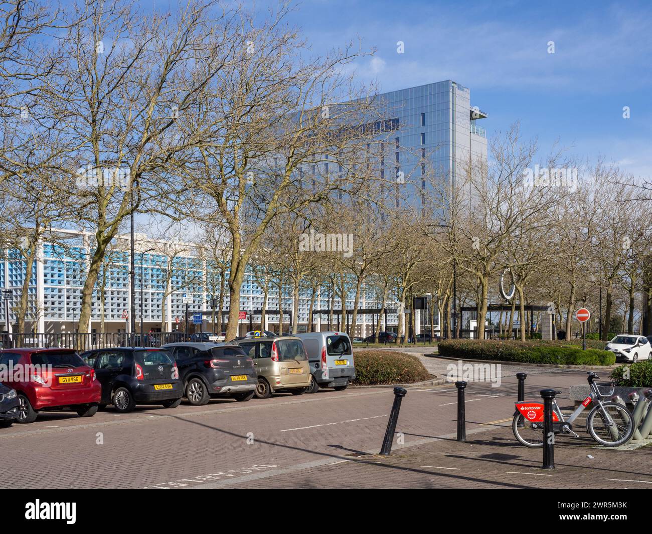 Street scene, 12th Street district of Milton Keynes, UK Stock Photo - Alamy
