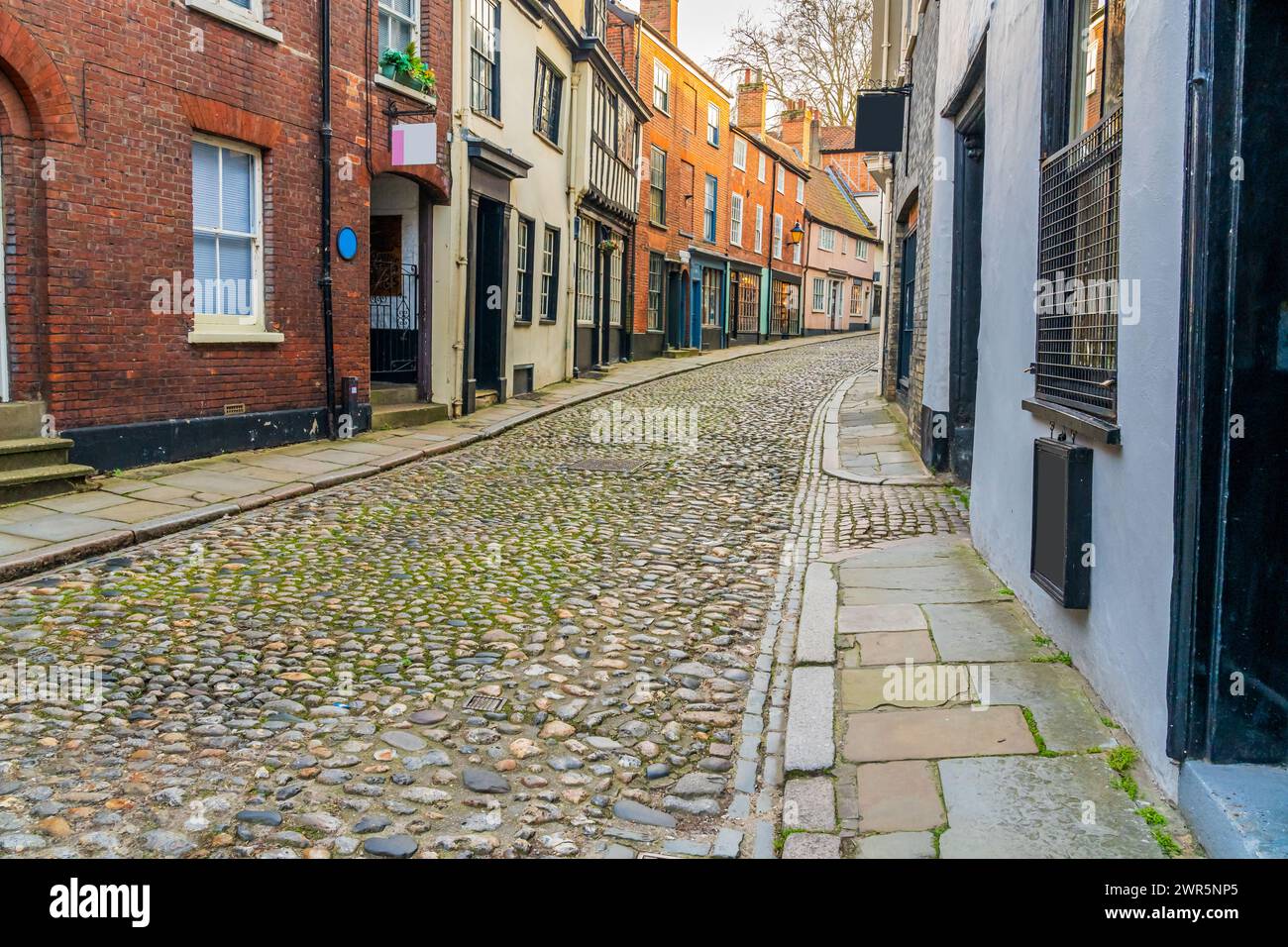 Buildings along Elm Hill a cobbled street in the city of Norwich ...