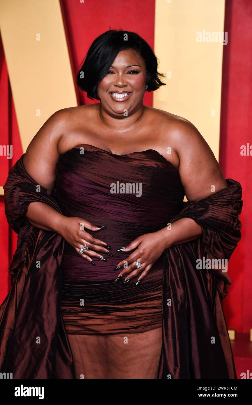 USA. 10th Mar, 2024. Lizzo walking on the red carpet at the 2024 Vanity ...