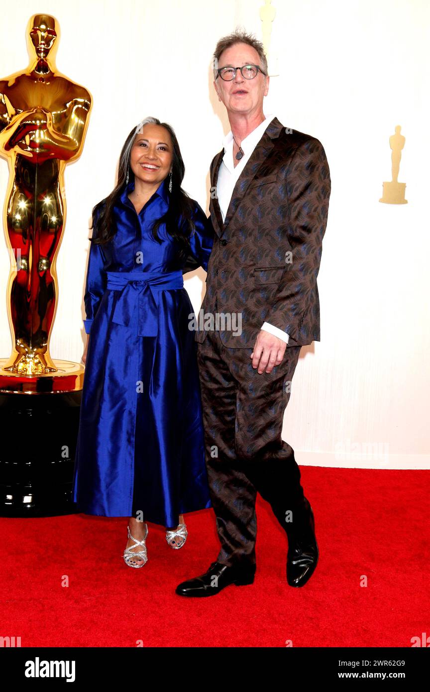 Dan Wilson mit Ehefrau Diane Wilson bei der Oscar Verleihung 2024 / 96th Annual Academy Awards ...