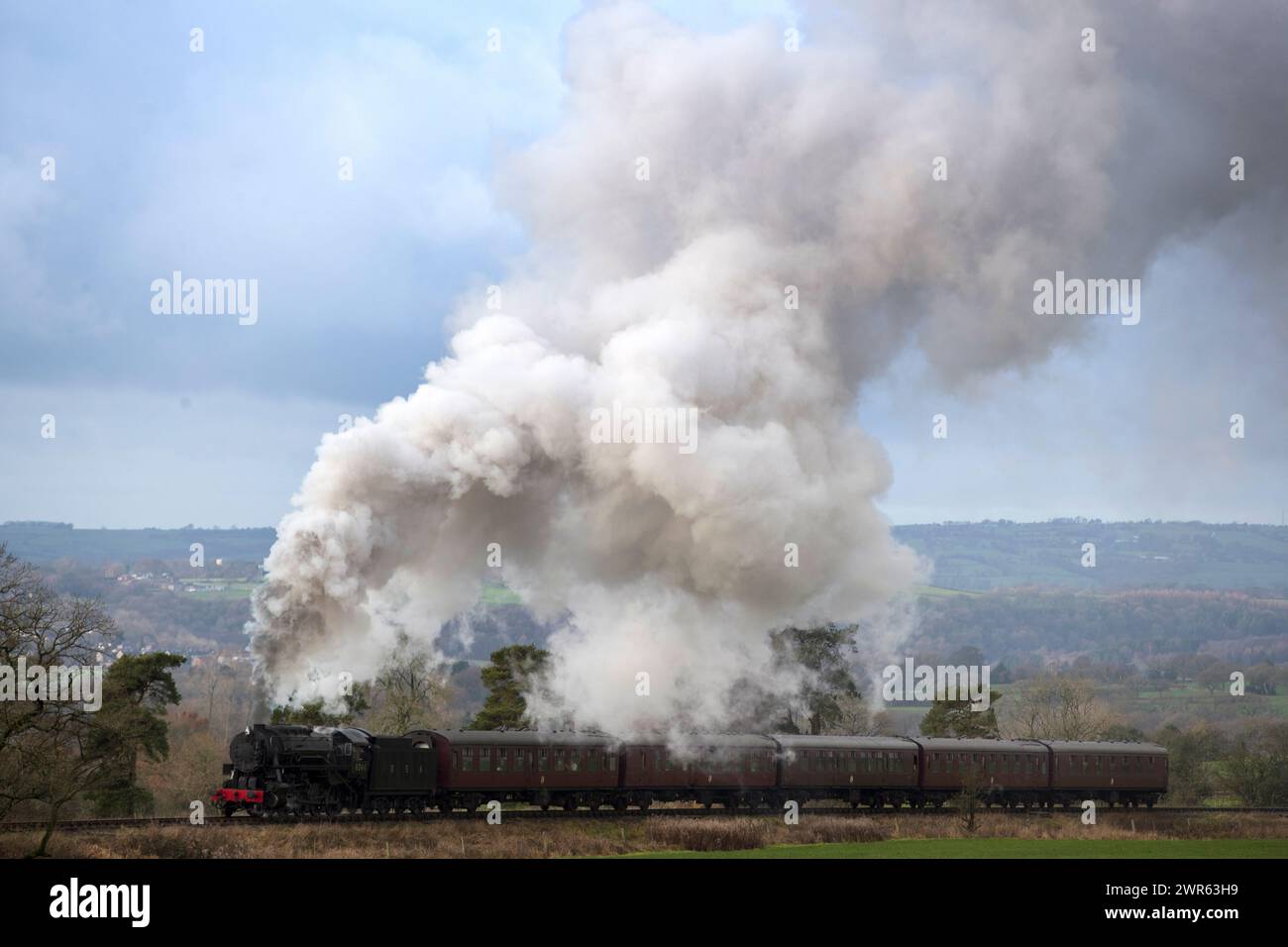 01/01/19 The first steam train of 2019 makes its way up the steep ...