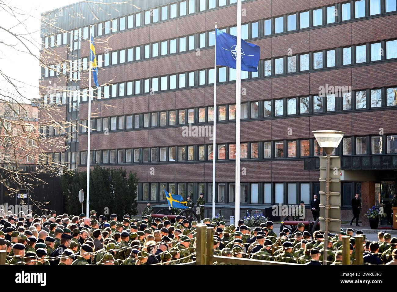 Nato flagga hi-res stock photography and images - Alamy