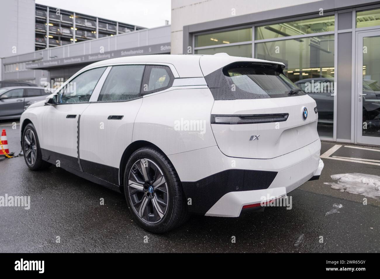 BMW iX xDrive mid-size electric crossover car, German manufacturer BMW ...