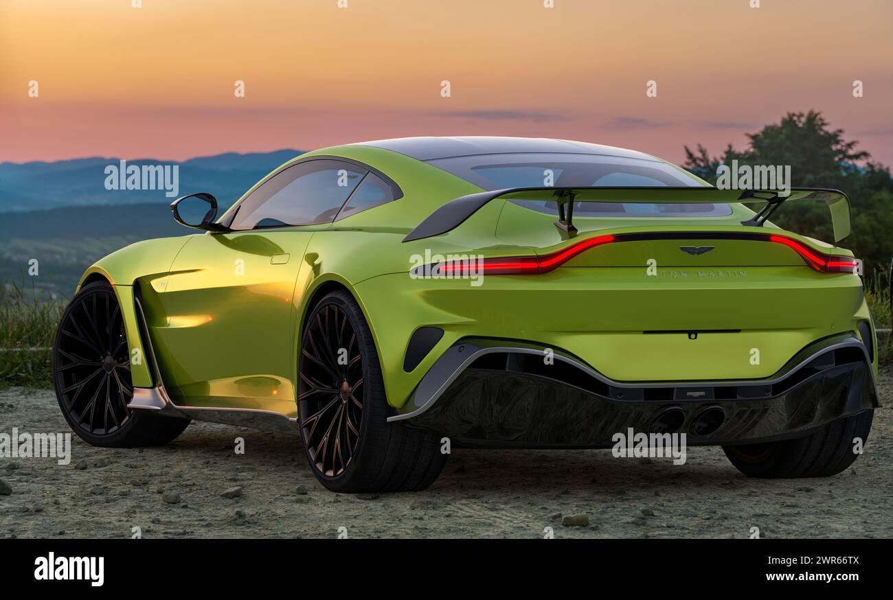 Aston Martin Vantage V8 Coupe Stock Photo - Alamy