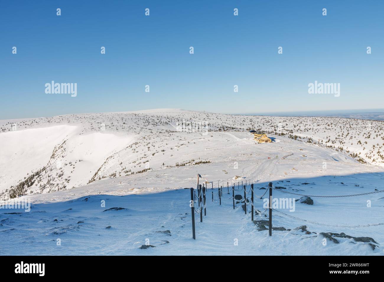Dom slaski silesian house hut shelter building hi-res stock photography ...