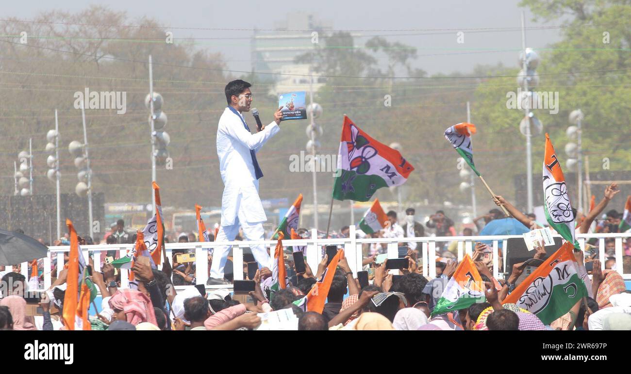 Kolkata, India. 10th Mar, 2024. Lok Sabha polls 2024 Chief minister Mamata Banerjee and TMC's ...