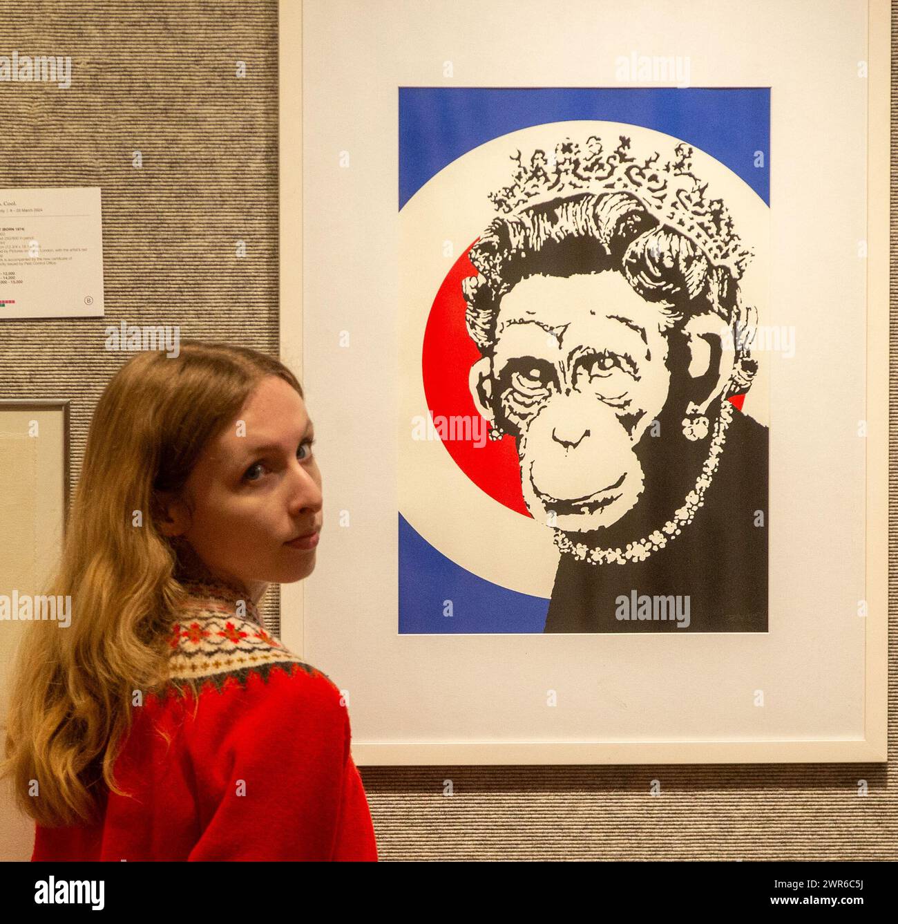 Monkey queen hi-res stock photography and images - Alamy