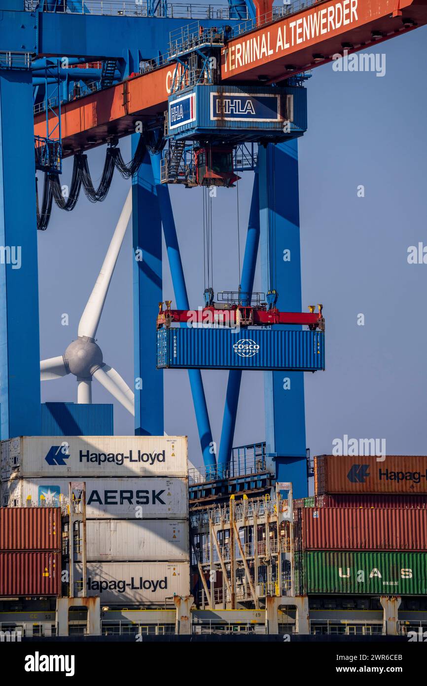 Hamburger Hafen, Container-Terminal-Altenwerder, Containerschiff bei ...