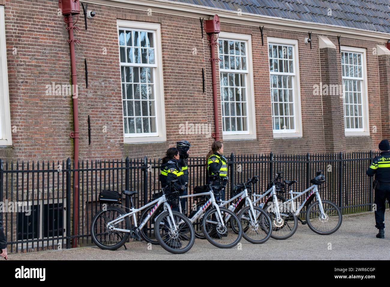 Group of women ride bikes hi-res stock photography and images - Alamy