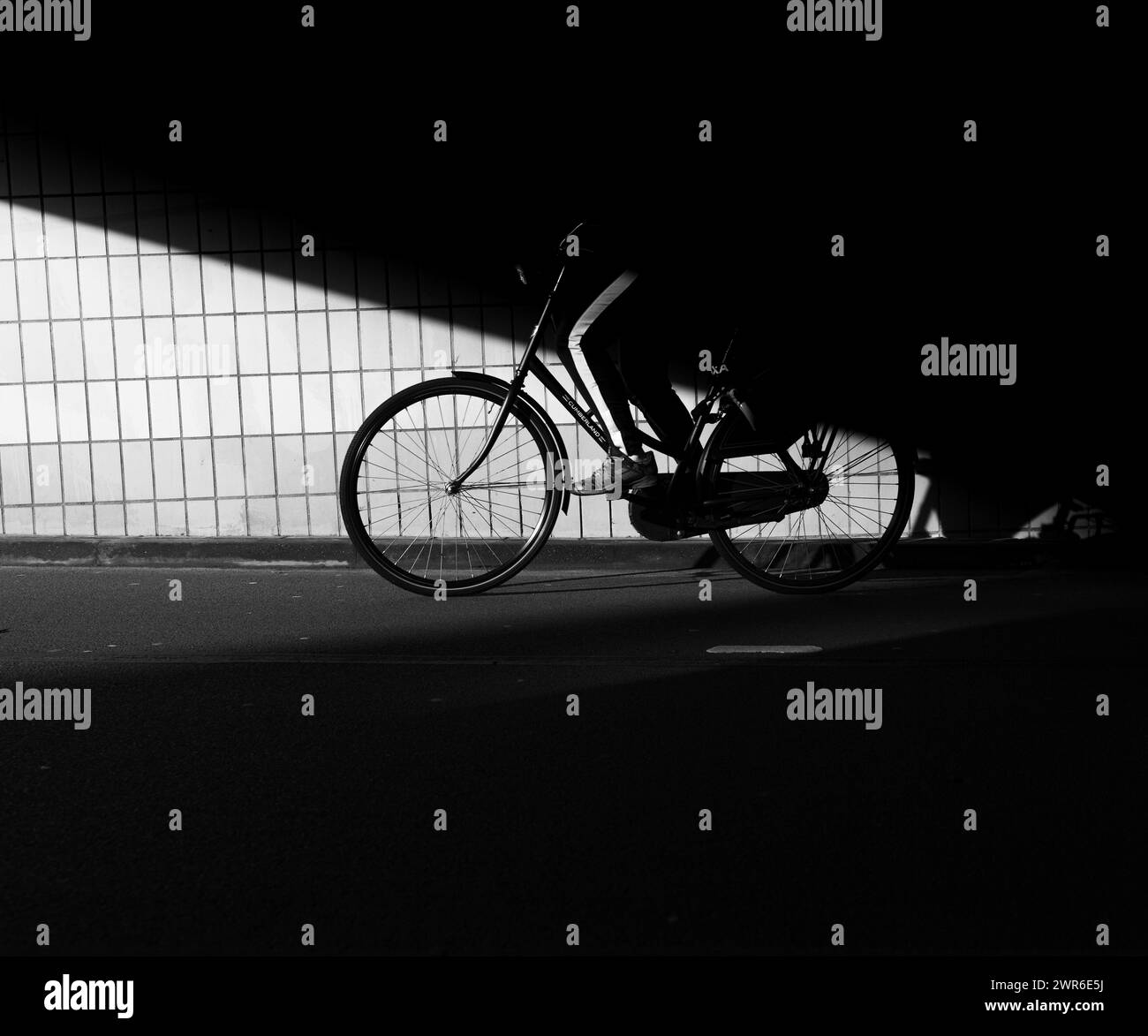 Resting cycle Black and White Stock Photos & Images - Alamy