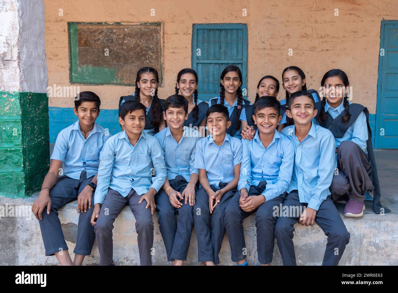 Indian school uniform hi-res stock photography and images - Alamy