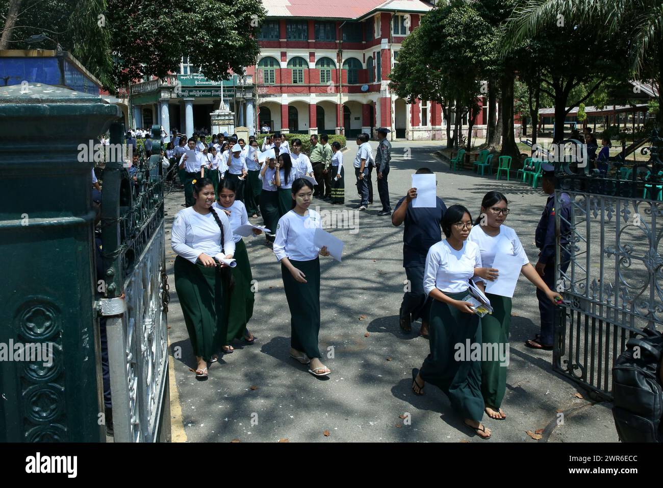 Myanmar matriculation exam hi-res stock photography and images - Alamy
