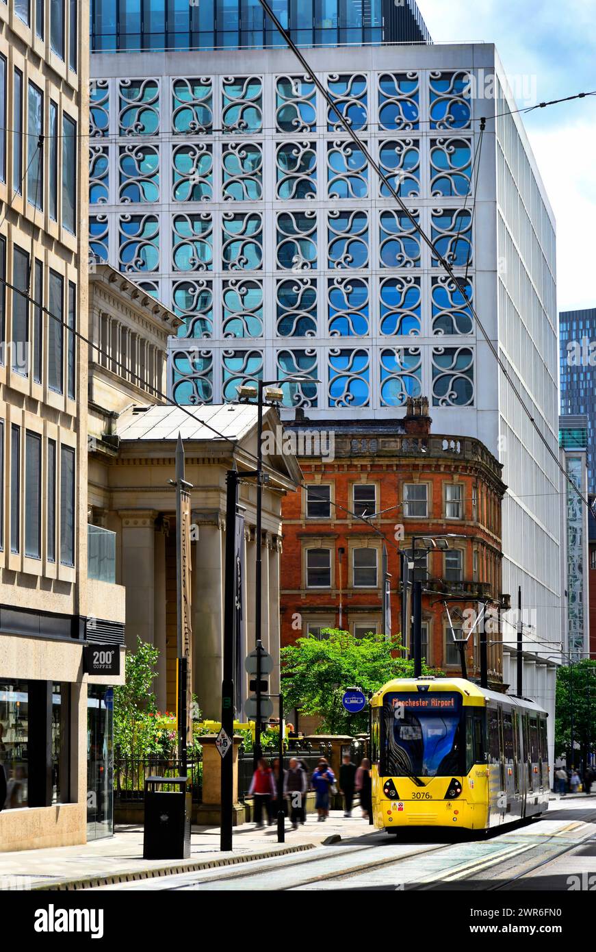 Connection to manchester airport hi-res stock photography and images - Alamy