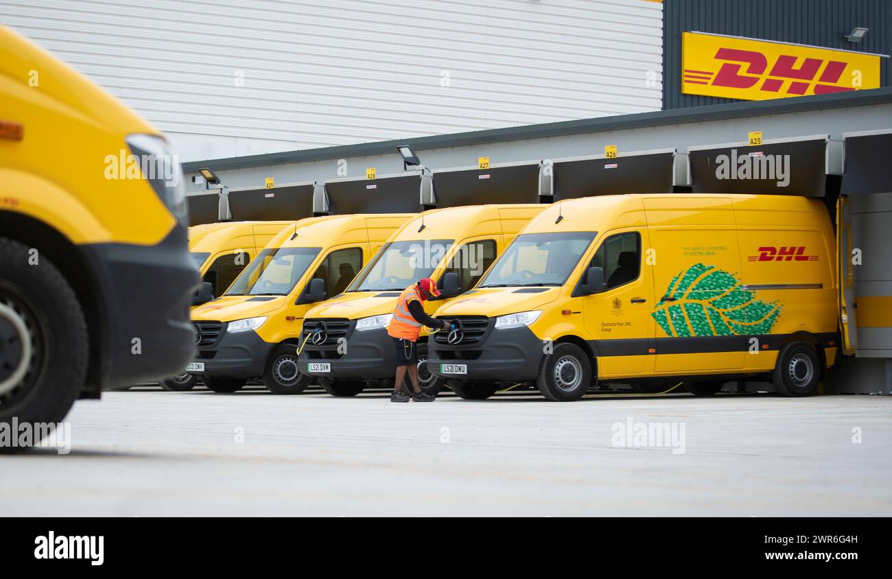 30/06/21 Courier drivers at DHLÕs Leeds depot take charge of a fleet of ...