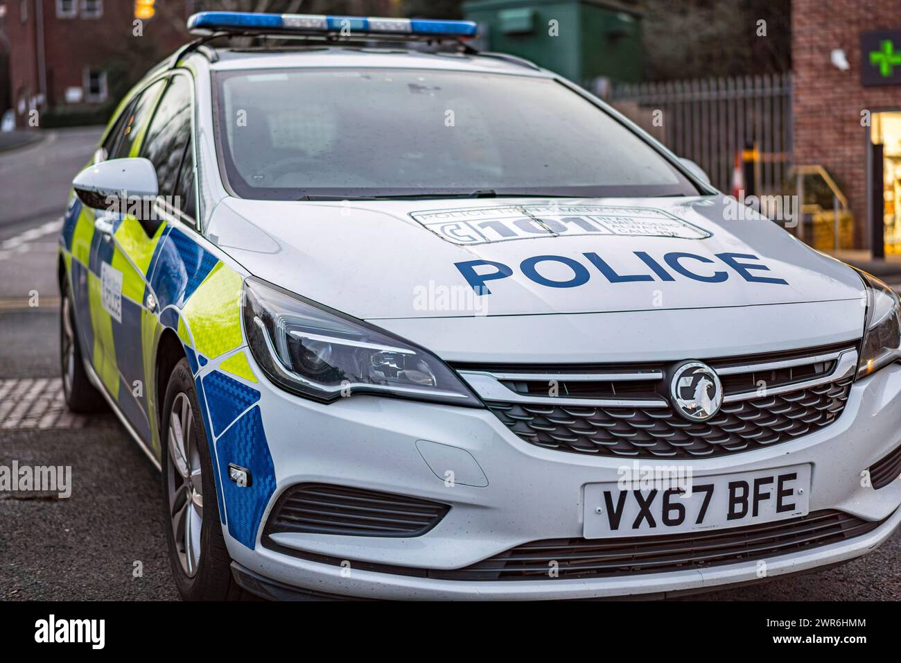 Close up front view of a West Mercia Police vehicle Stock Photo - Alamy