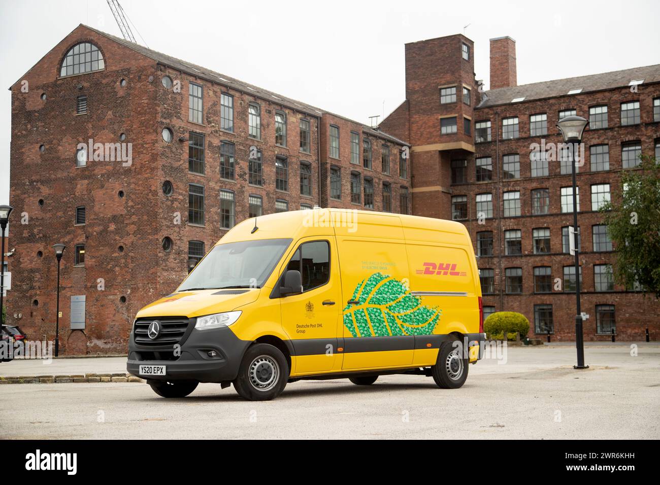 Sprinter vans hi-res stock photography and images - Alamy