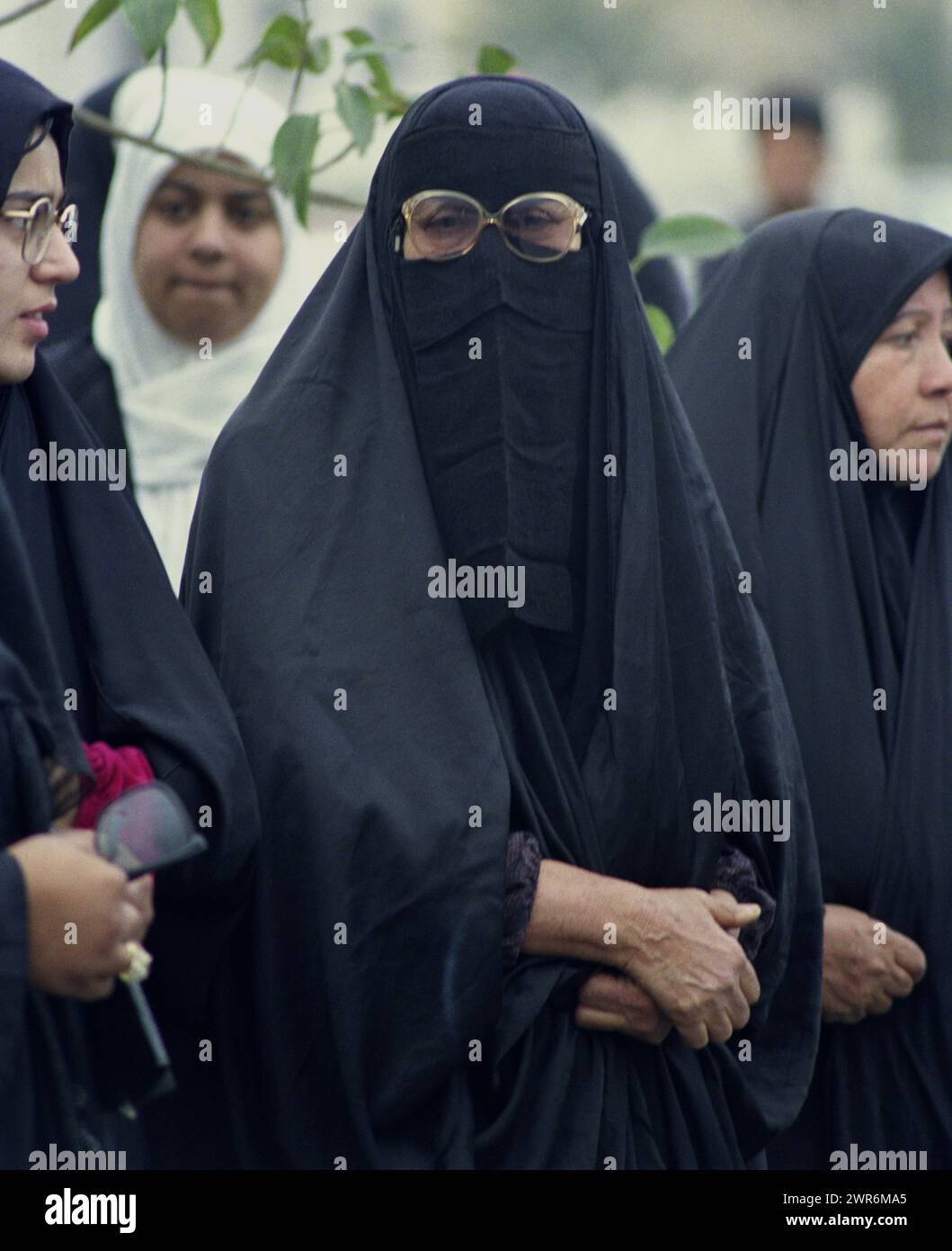 Kuwait city kuwait women in hi-res stock photography and images - Alamy