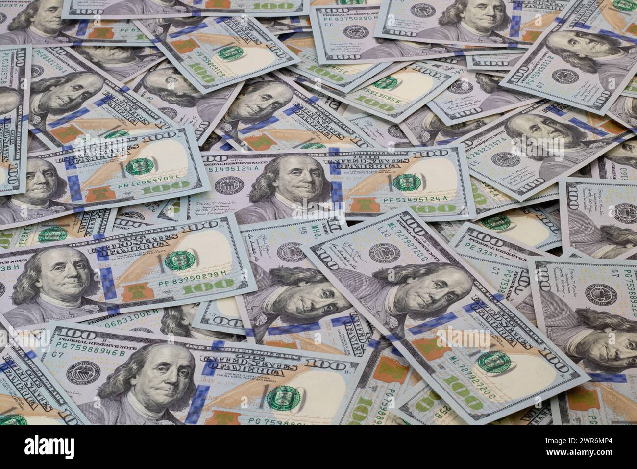 100 dollar bills green screen hi-res stock photography and images - Alamy