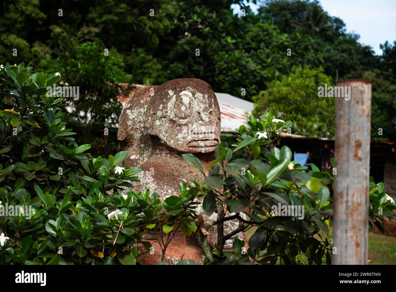Tiki statue at Taiohae in Nuku Hiva, Marquesas Islands, French ...