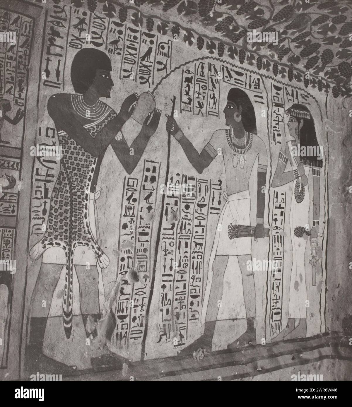 Tomb of sennefer interior hi-res stock photography and images - Alamy