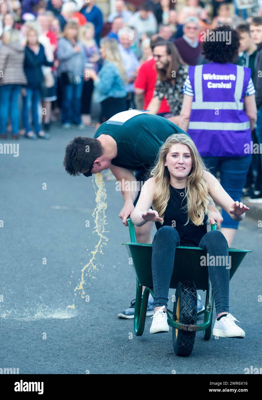 27/05/18 John Greenough and Lotty Eaton. Competitors take part in a ...