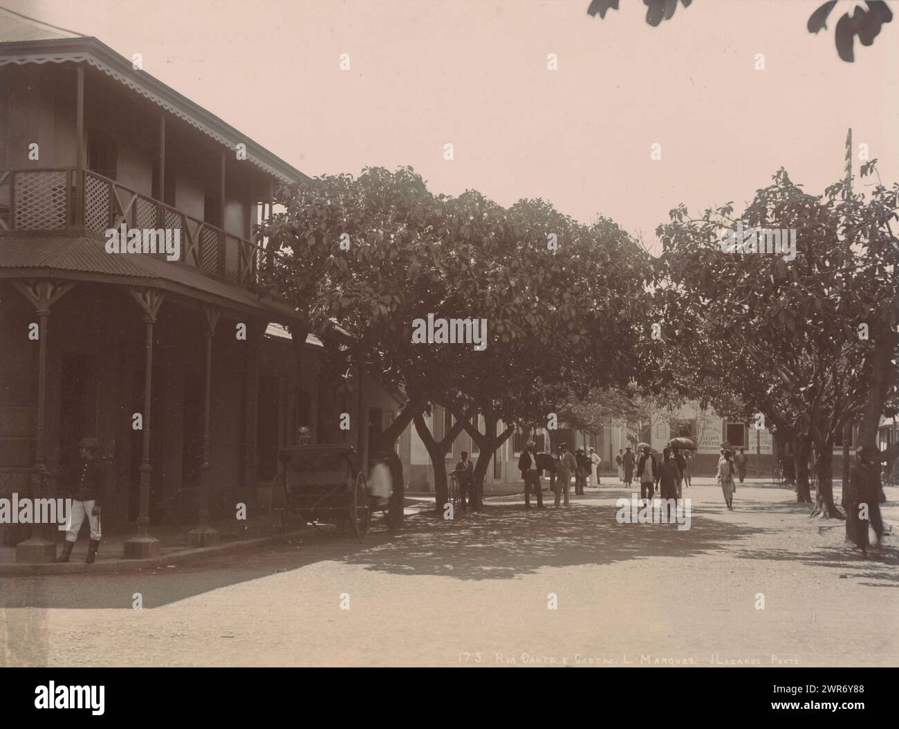 Street view of Rua Canto e Castro, Lourenço Marques, Rua Canto e Castro ...