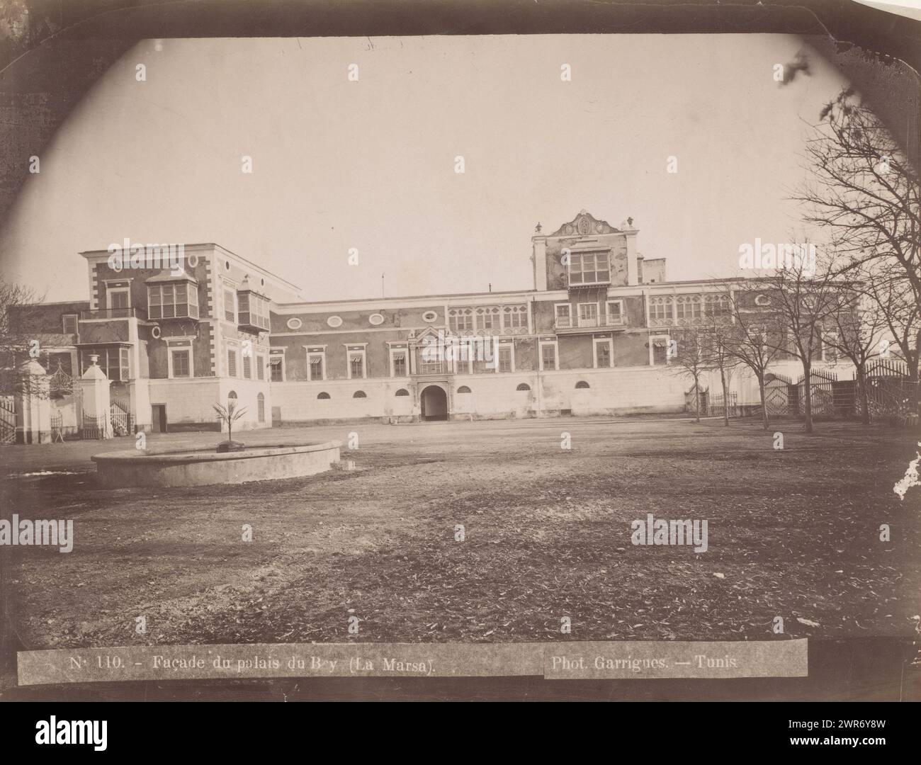 Facade du palais du bey hi-res stock photography and images - Alamy